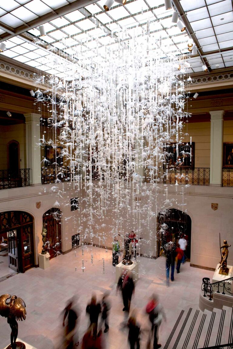 From Plastic Debris to Sculptures: Aurora Robson | Luxiders