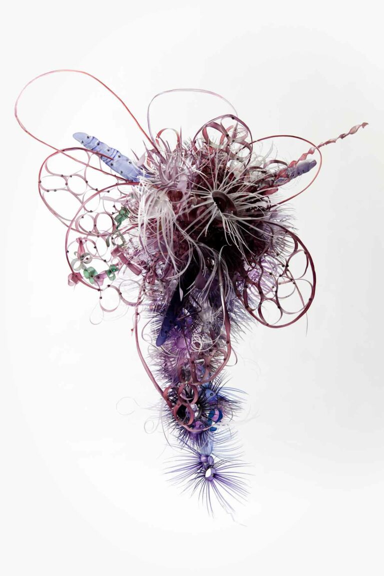 From Plastic Debris to Sculptures: Aurora Robson | Luxiders